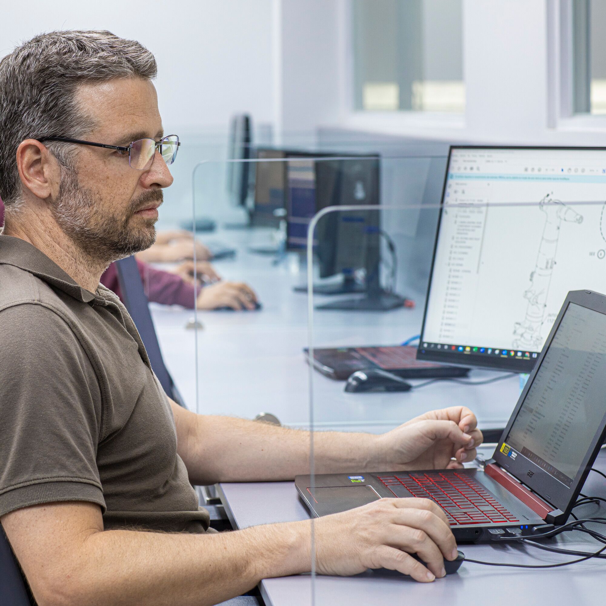 Boeing 777 Landing Gear Overhaul & MRO Services